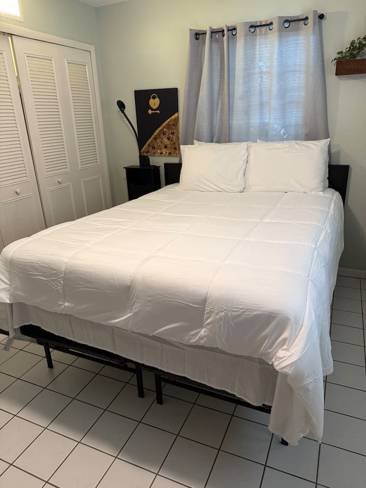 Comfy Queen Bed • 20 Min To Universal/disney - Altamonte Springs, FL