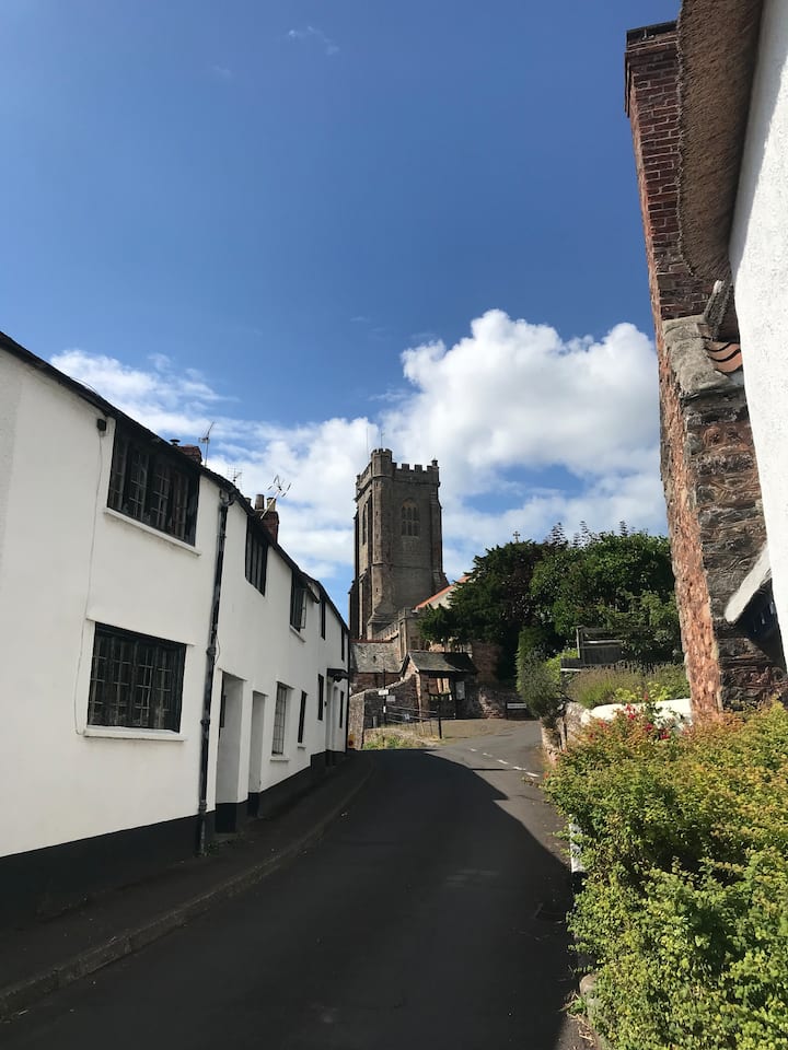 Charming Cottage Retreat By Exmoor And The Coast - Minehead