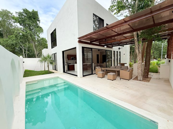 Villa Mediterránea De Lujo Con Alberca Privada - Puerto Morelos