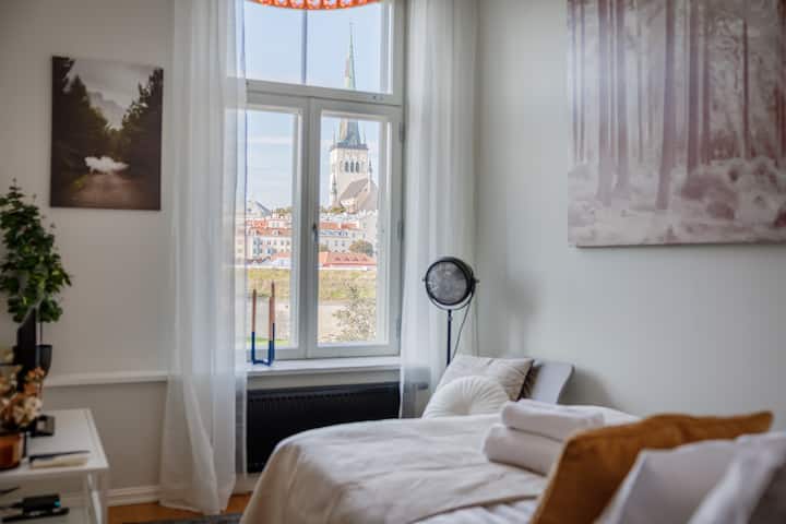 Old Town View | Modern Studio | Medieval Building - Estonia
