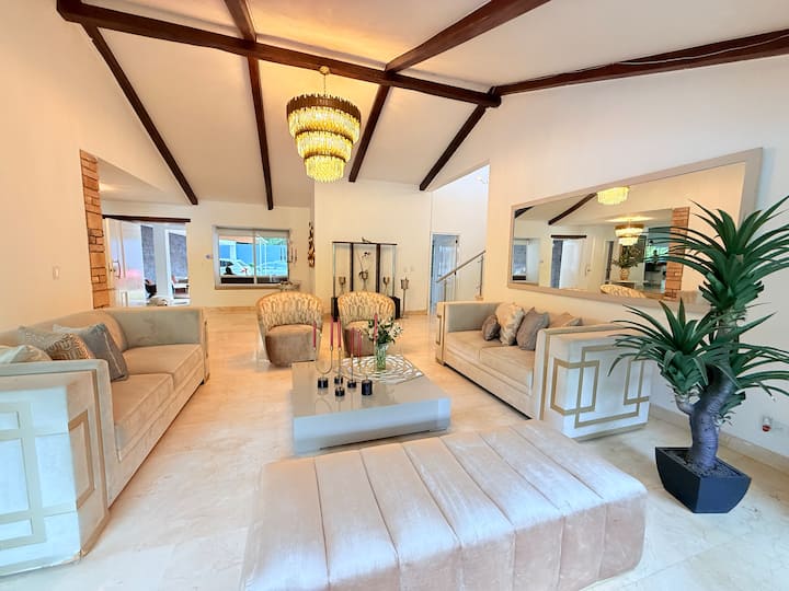 Casa Completa Privada Piscina, Jacuzzi En Pance - Jamundí