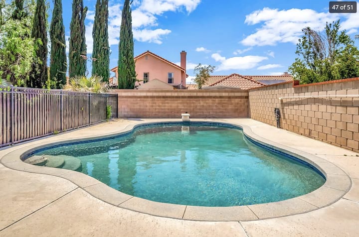 Luxury 4br/3ba Pool Home For Corporate Stays - Little Rock Lake, Juniper Hills