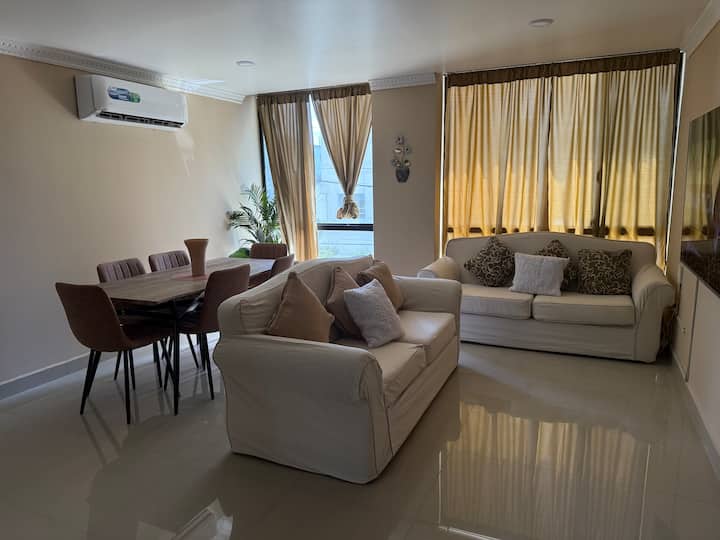 Departamento Ubicado En Playa Murciélago - Manta