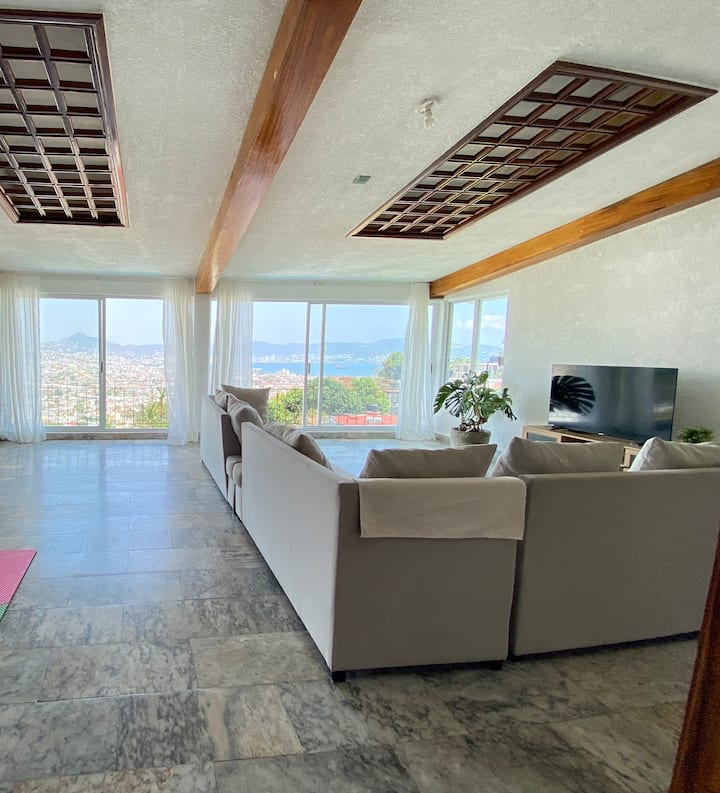 Depto. Amplio Con Vista Espectacular A La Bahía - Acapulco