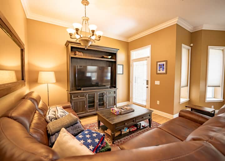 Delaney Park Home Cozy Comfort Steps From Downtown - Winter Park, FL