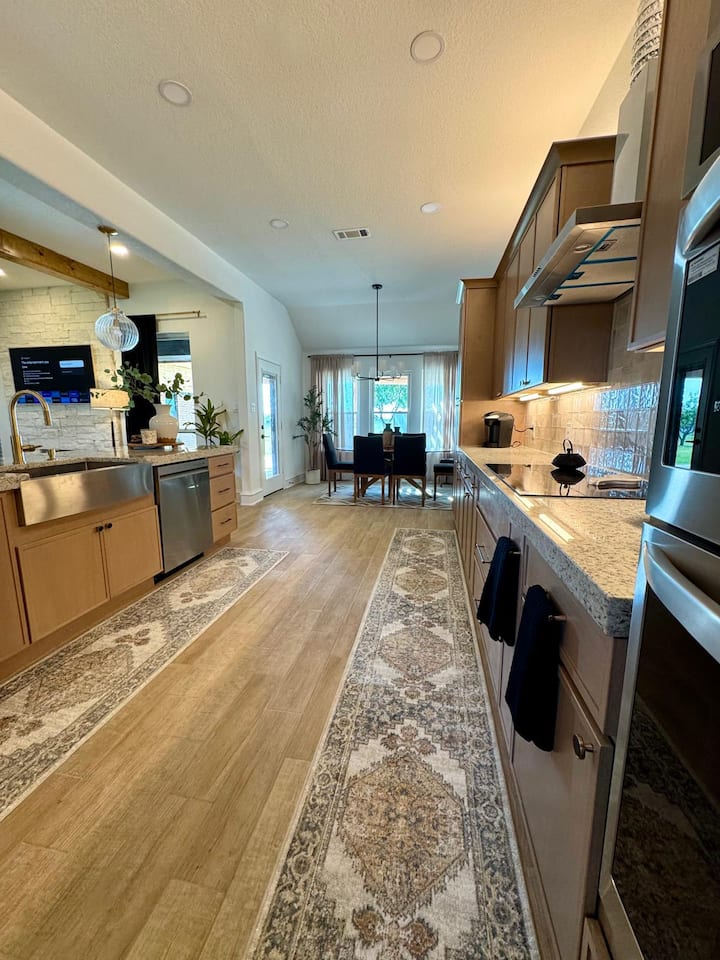 Modern Escape | 2 Acres • Near City - Fossil Creek Boulevard – Fort Worth