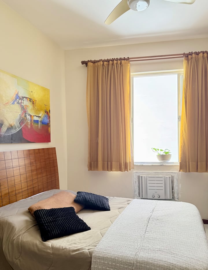 Seu Refúgio Em Copacabana: 200 M Da Praia é Seguro - Copacabana