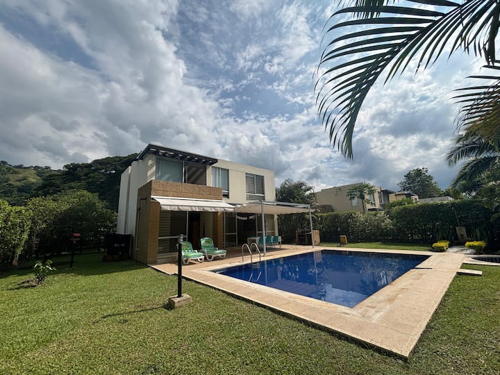 Dream Home With Pool And Nature In Villeta - Villeta