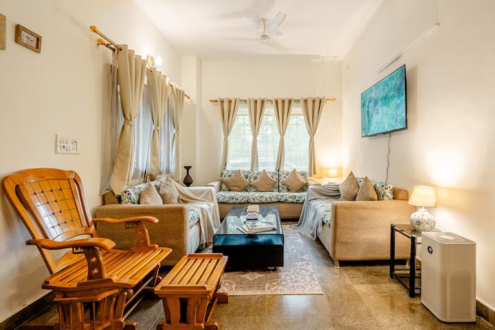 Park-facing Luxe 3bhk | Walk To Select City Saket - New Delhi