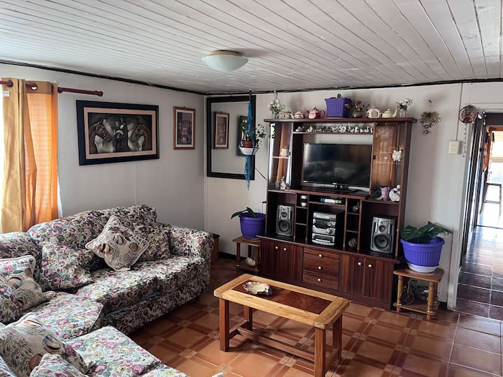 Casa Grande En Pichilemu - Pichilemu