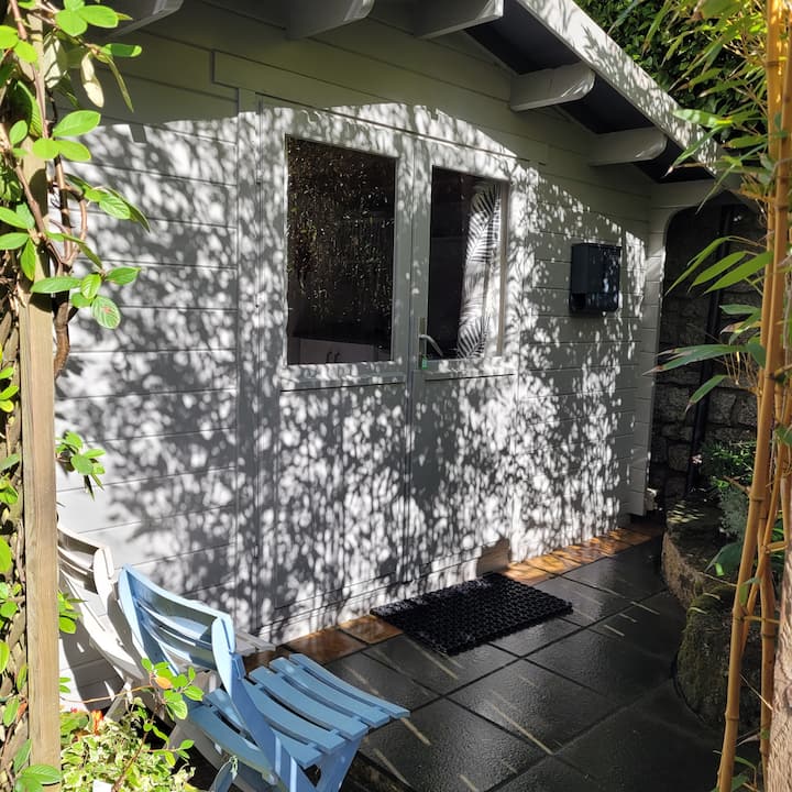 Courtyard Cabin In Falmouth - Falmouth