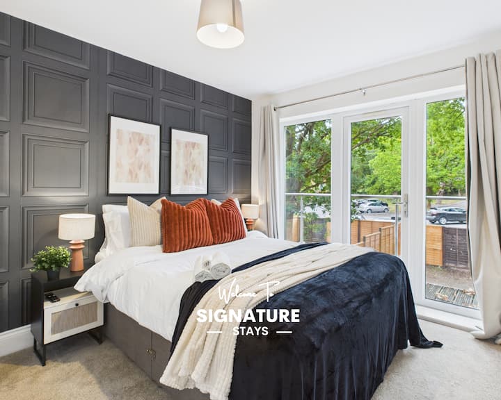 *New* | No7 Saxon Way | Gym | Pool & Spa - Bromsgrove