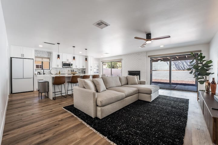 Desert Vibes - Stylish 3br Near Strip & Airport - Henderson, NV