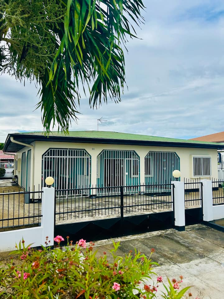 Cosy Holiday Home In Paramaribo - Paramaribo