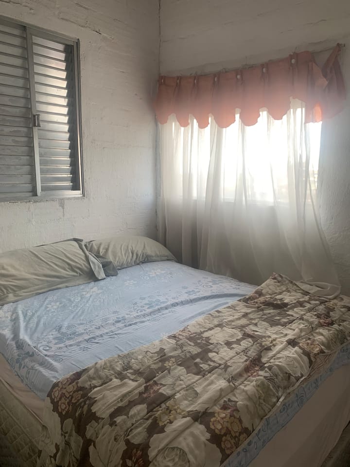 Cs  Apto 2 Quarto Cama De Casal Sl Cz Compartilha. - Embu