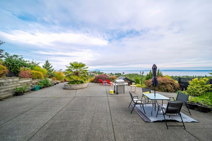 Sea View Villa With Independent Access - Nanaimo