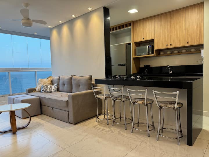 Apto Com Vista Para Praia Do Morro E Pé Na Areia - Brazil