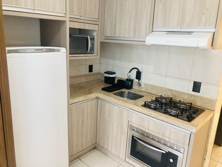 Excelente Ap Grudado Ao Centro. - Criciúma