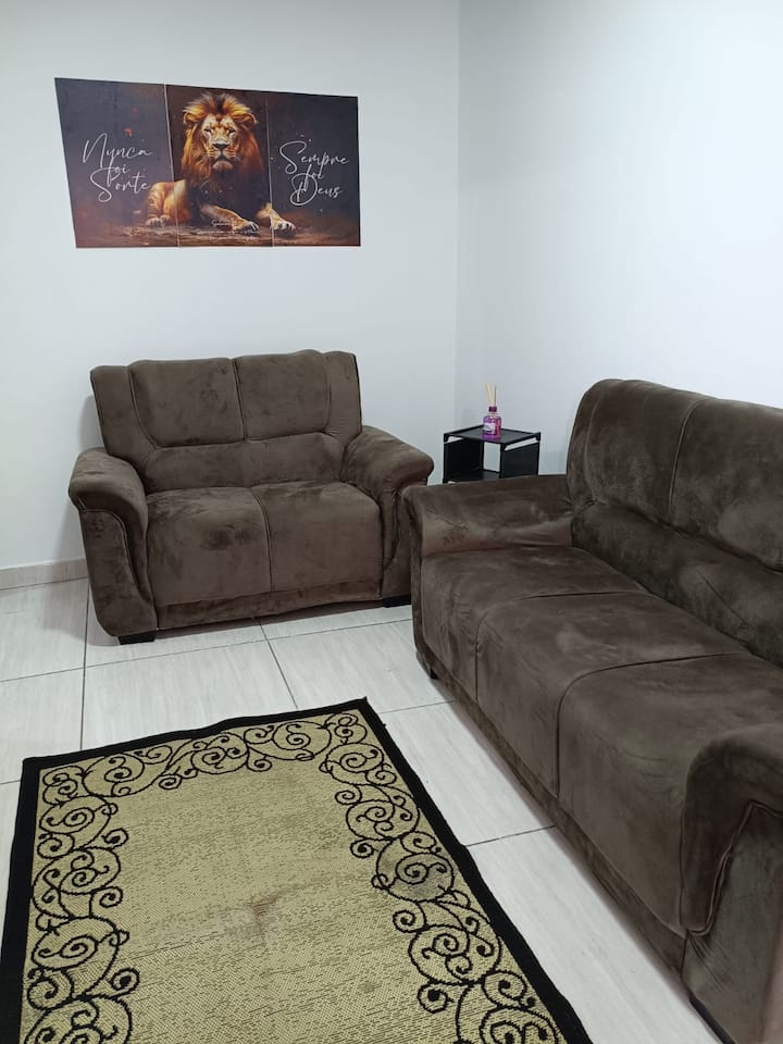 Casa Com Churrasqueira – Próx. Shopping  Comércios - Jundiaí