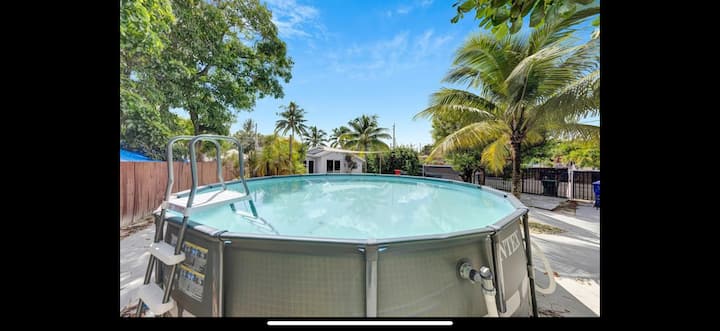 Modern Home In Trendy Design District - Miami, FL