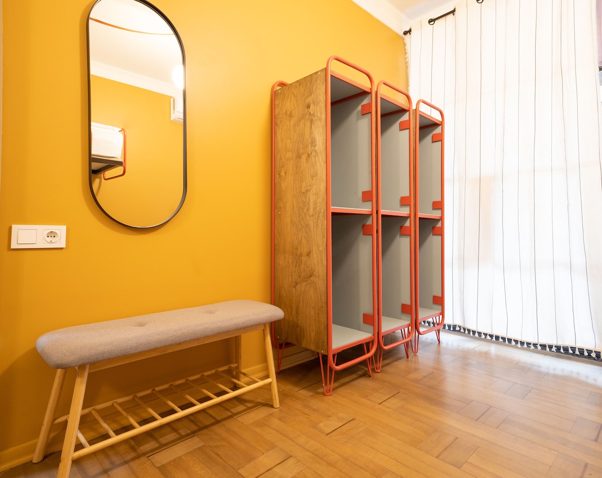 Hostel Ruby – Group room, for 6 people in Kutaisi. - Hotels for Rent in ...