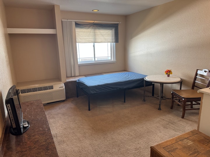 Small Studio Apartment Room 1 - Downtown Reno - Reno, NV