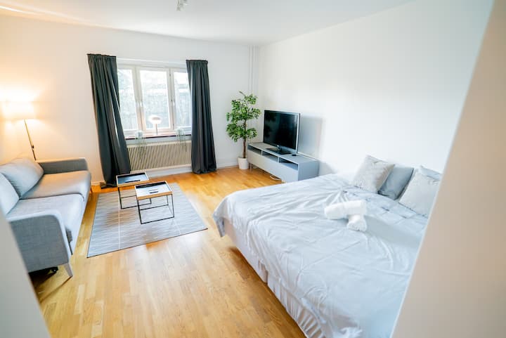 Welcoming Apt Near Cafés & City | Beyond Stay - Gotemburgo