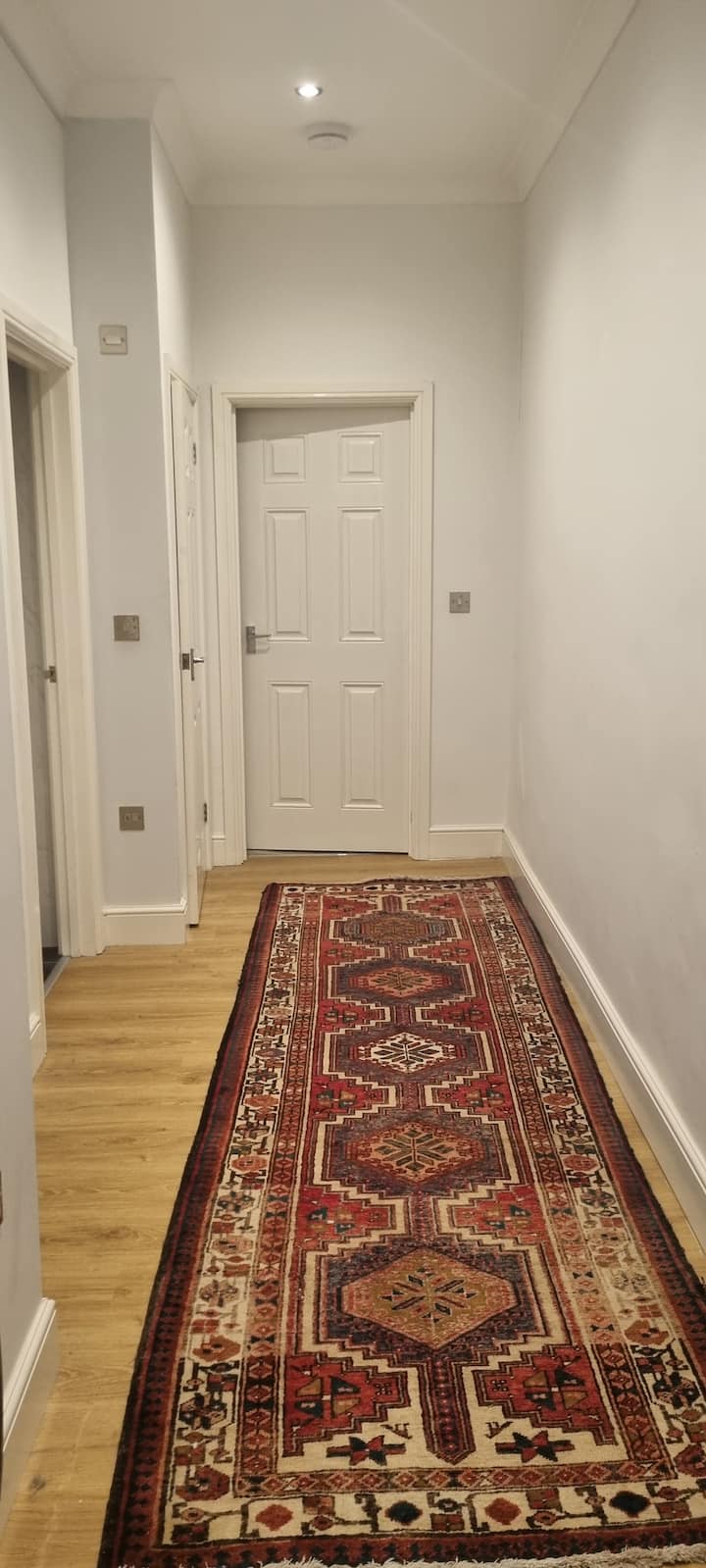 Large Double Room With Double Bed And Desk. - Banbury