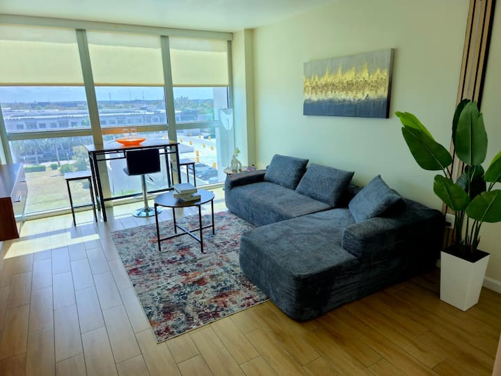 Oasis Downtown Fort Myers/tropical 1br/pool & Gym - Fort Myers, FL