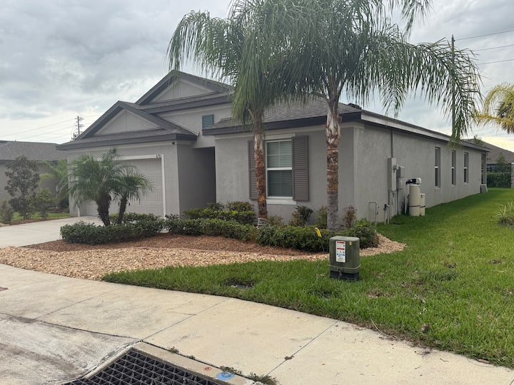 Mother-in-law Suite/efficiency - Zephyrhills, FL