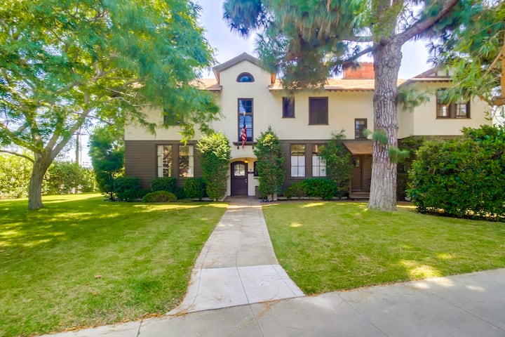 Charming Historic 5-bedroom Retreat In Coronado - Coronado, CA