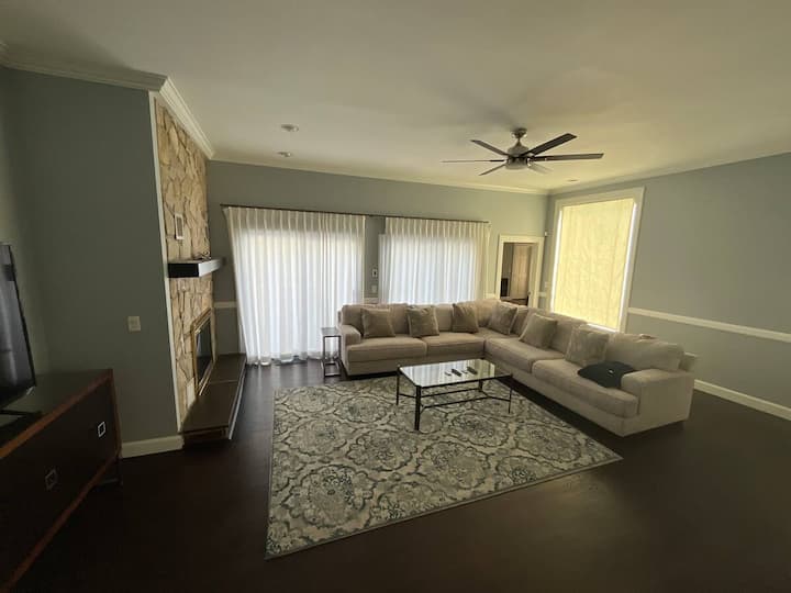 Room Number 204 - New Canaan, CT