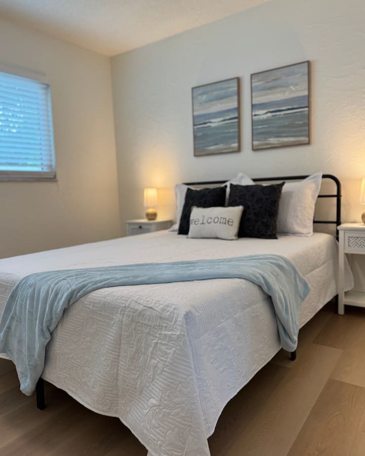 Sunset Cove Escape - Dunedin, FL