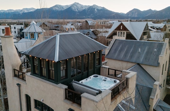 So. Main Retreat - Hot Tub* Fireplaces* Courtyard - Buena Vista