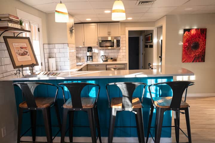 Luxury Modern Condo In Old Town - Fort Collins, CO