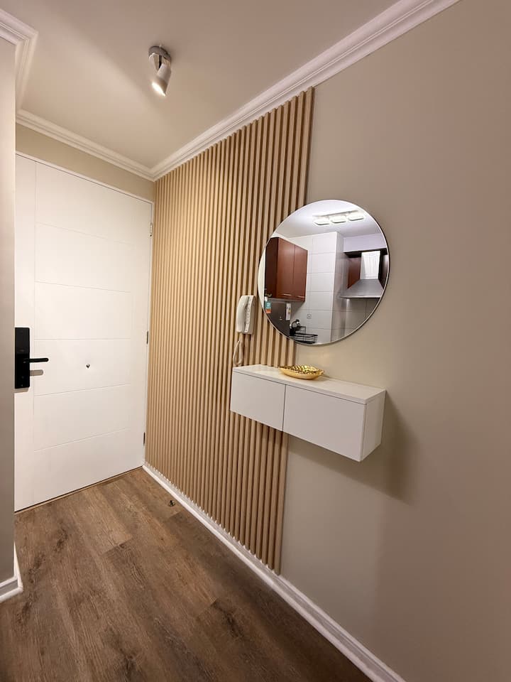 Central, Renovated And With A Great View - Providencia