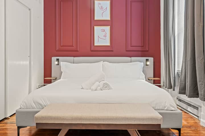 | Stylish King Bed-suite | Washer/dryer, Sleeps 4| - Washington Square West - Philadelphia
