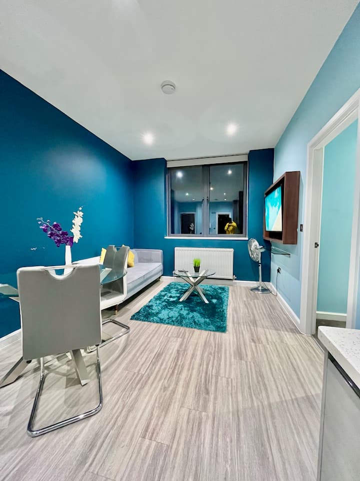 #22 Beautiful Apartment @Cmk Walkable To Station - Milton Keynes