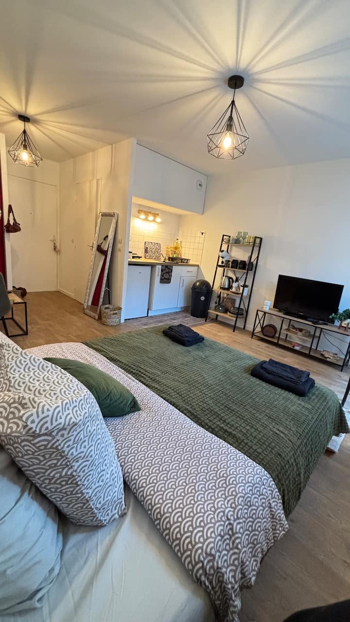 Logement Moderne Proche Gare Et Commerces/ Parking - Évreux