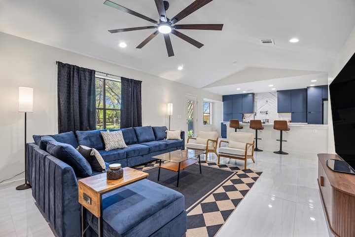 Newly Renovated Austin Escape - Buda, TX