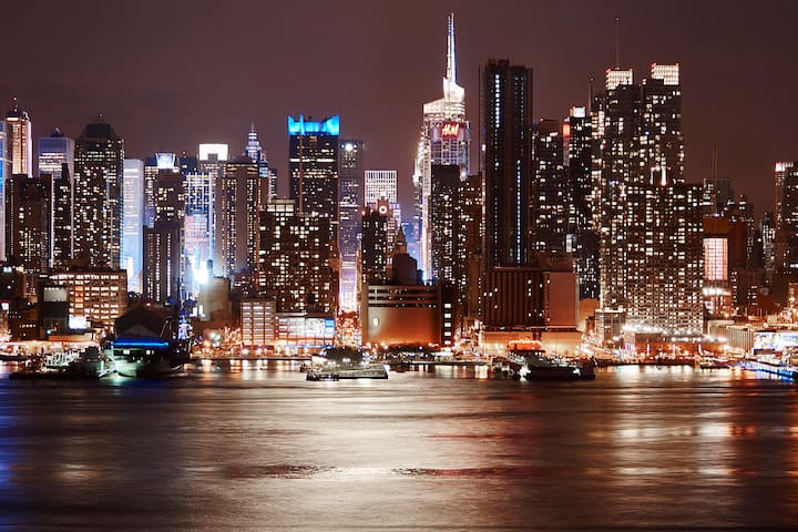 Nice Room Mins. To Manhattan. Great Location. - 
