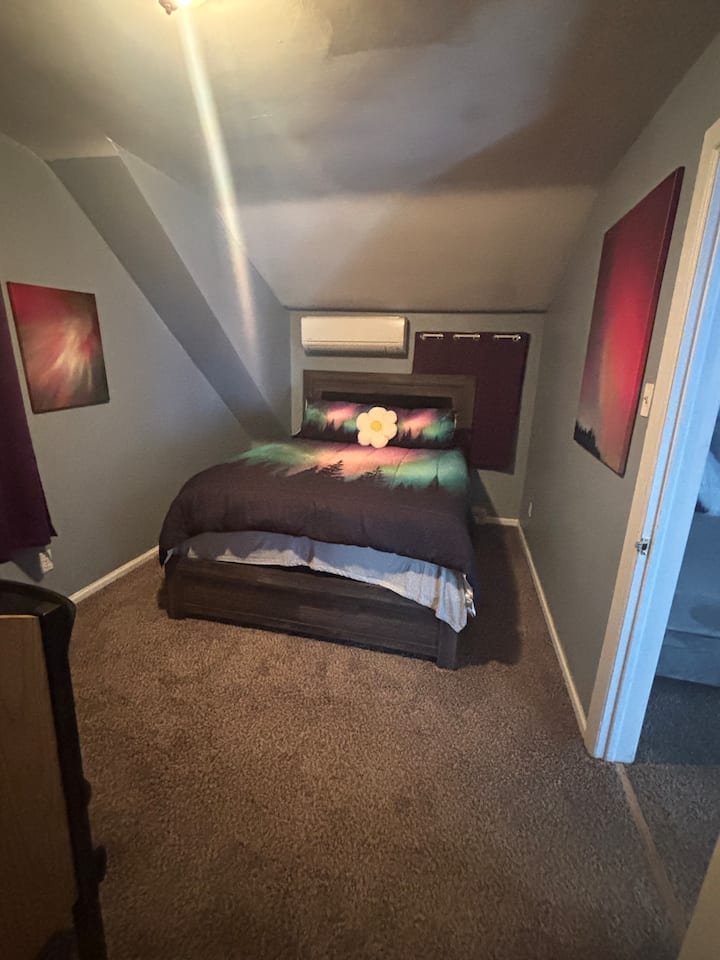 Night Sky Delight/ 420 Friendly Upstairs Unit - Gibraltar, MI