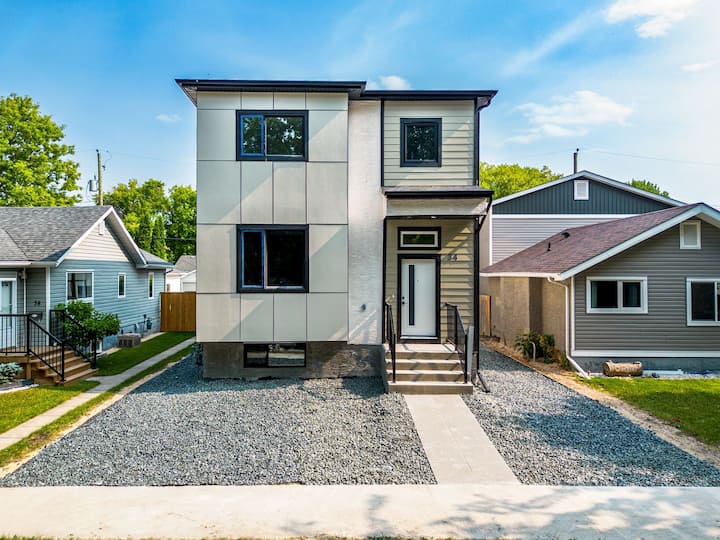 Skyline Serenity Havens - Winnipeg