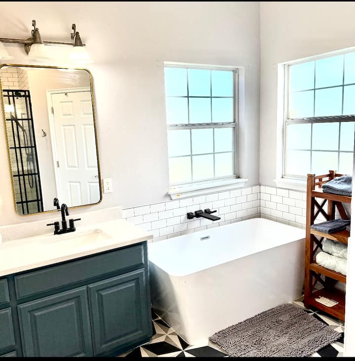 The Frisco Haven - Yukon, OK