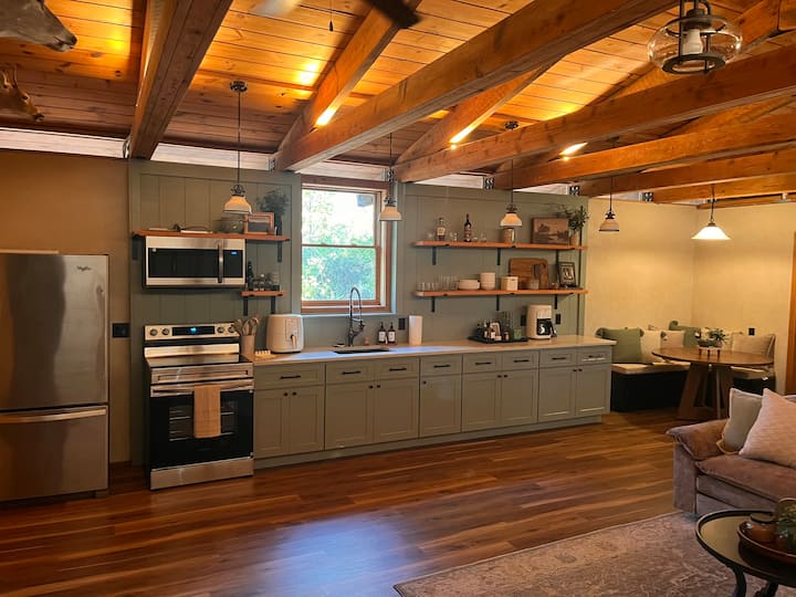 Welcome To Your Private Escape In Traveler’s Rest! - Travelers Rest, SC