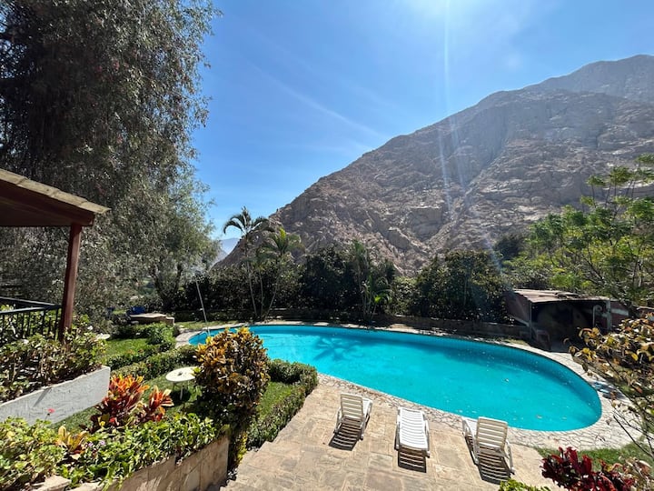 Casa Checta
Casa De Campo Al Lado Del Rio Chillón - Pérou