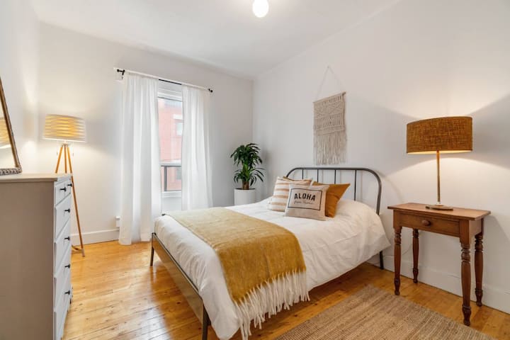 Le Nomade Limoilou - Grande Chambre Au Décor Zen ! - Quebec City