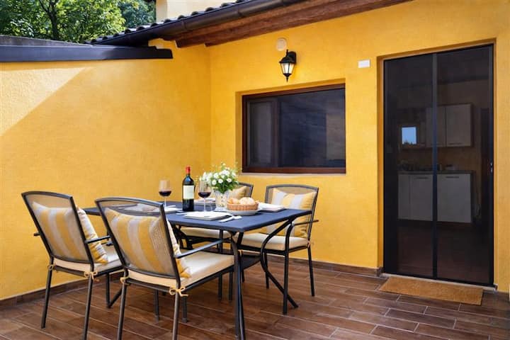 Italian Home With Terrace & Mountain Views - Sulmona