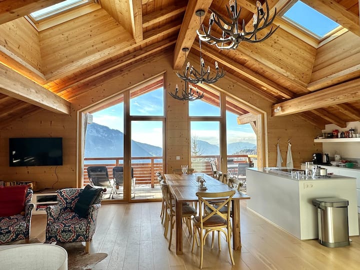 Amazing 4 Bedroom Ski In/out Apartment, Les Carroz - Les Carroz d'Arâches