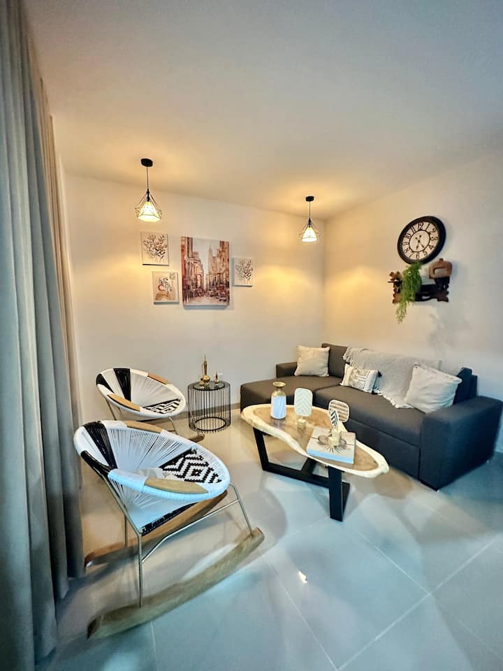 Premium Apartment | Modern Design & A/c - Sincelejo